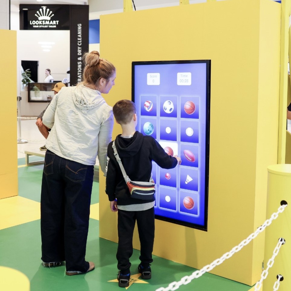 Interactive Games for Shopping Centre Engagement // News // SportSim